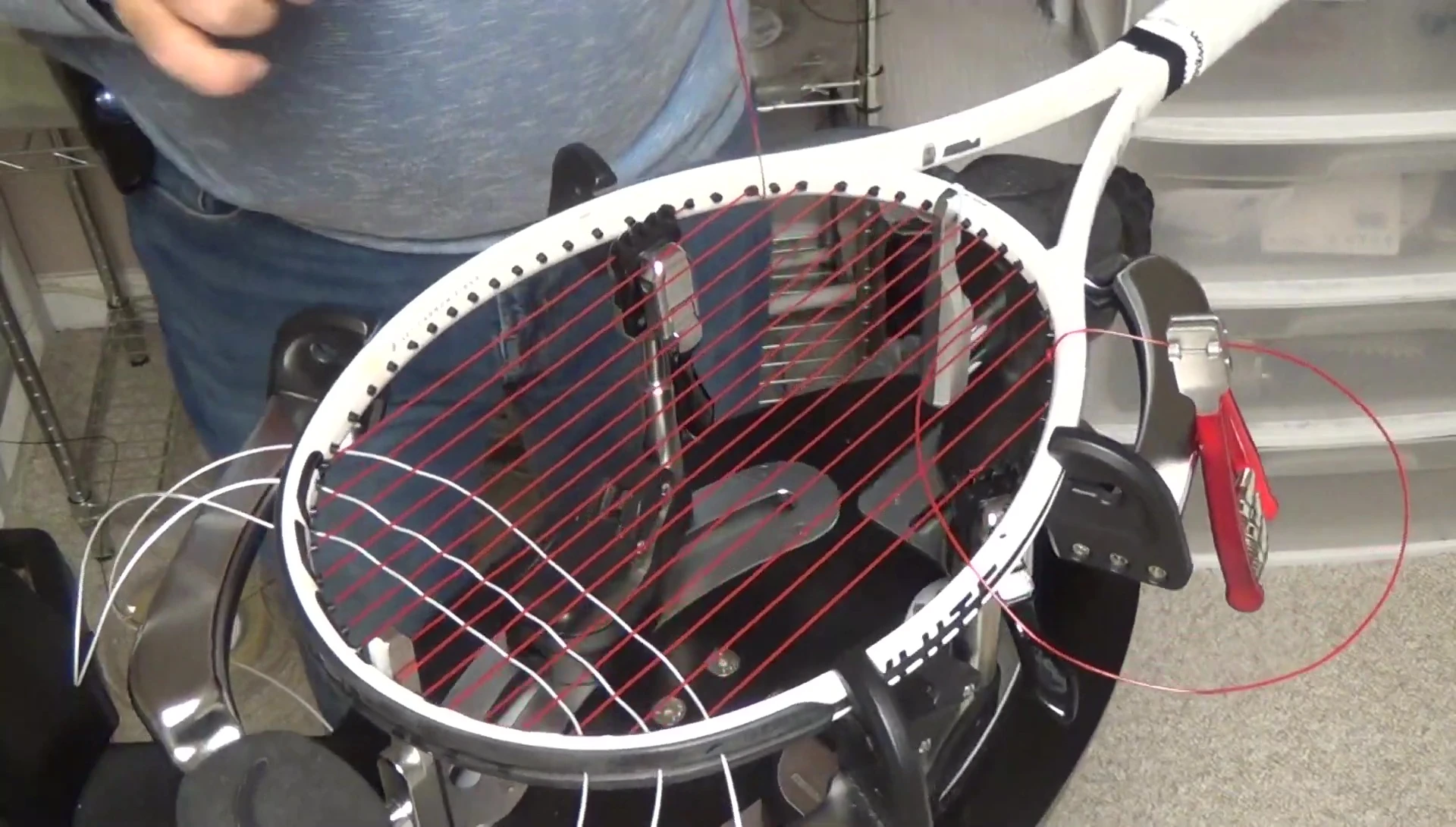 Mastering Tennis Racket Stringing: The Efficient Parnell Knot Method