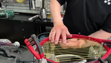 Yonex Stringing Technique: Achieve Pro-Level Accuracy